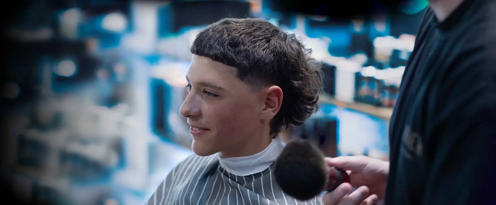 Corte De Pelo Flet Up: Líneas Afiladas Y Definidas | Fletes Y Mudanzas